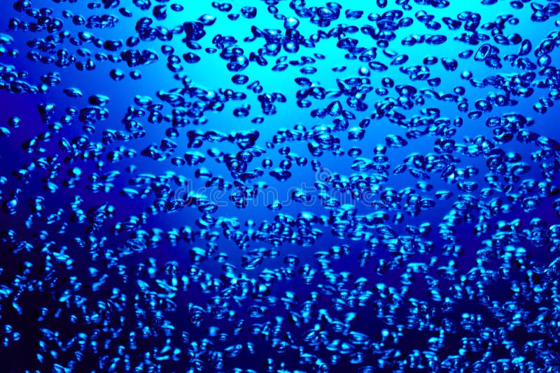 Bolle d'acqua immagine stock. Immagine di luce, nave - 12595697