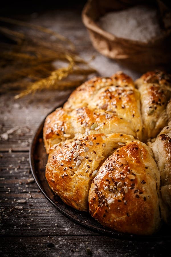 Bollo Cocido Al Horno Fresco Imagen de archivo - Imagen de bollos ...