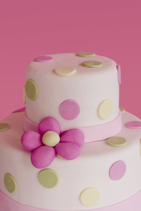 Bolo bonito imagem de stock. Imagem de noiva, bolo, sobremesa - 8070143
