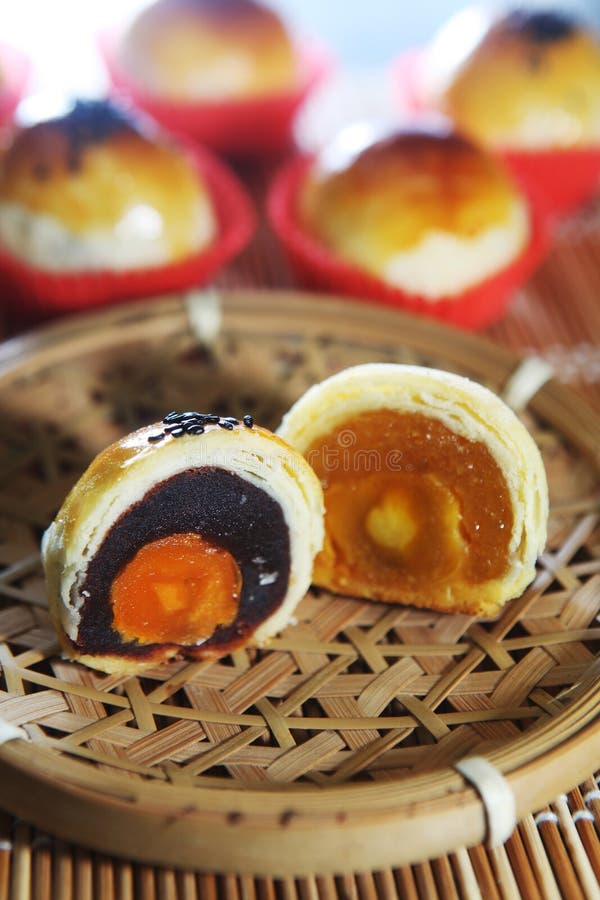 Bolo Do Chinês, Bolo De Lua Foto de Stock - Imagem de doce, outono ...