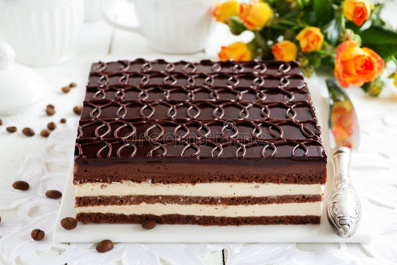Bolo Opera foto de stock. Imagem de deleite, sobremesa - 49856204