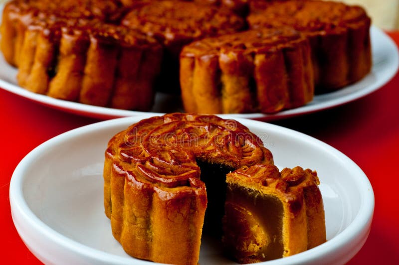 Bolos de lua chineses foto de stock. Imagem de doce, prato - 11219804