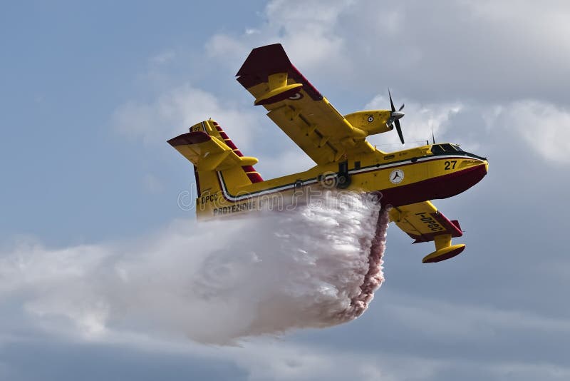 Bombardier CL-415 Super Scooper 246 Firefighting Aircraft Editorial ...