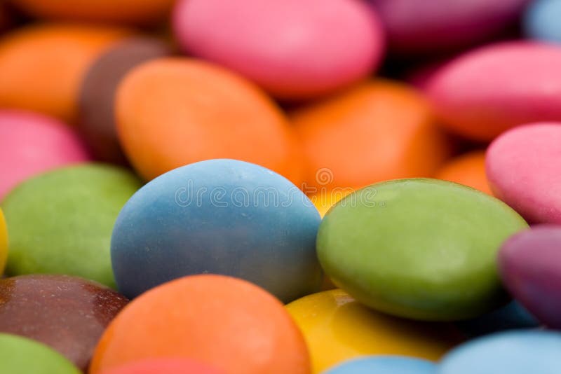 Bombons coloridos imagem de stock. Imagem de isolado, azul - 7185157