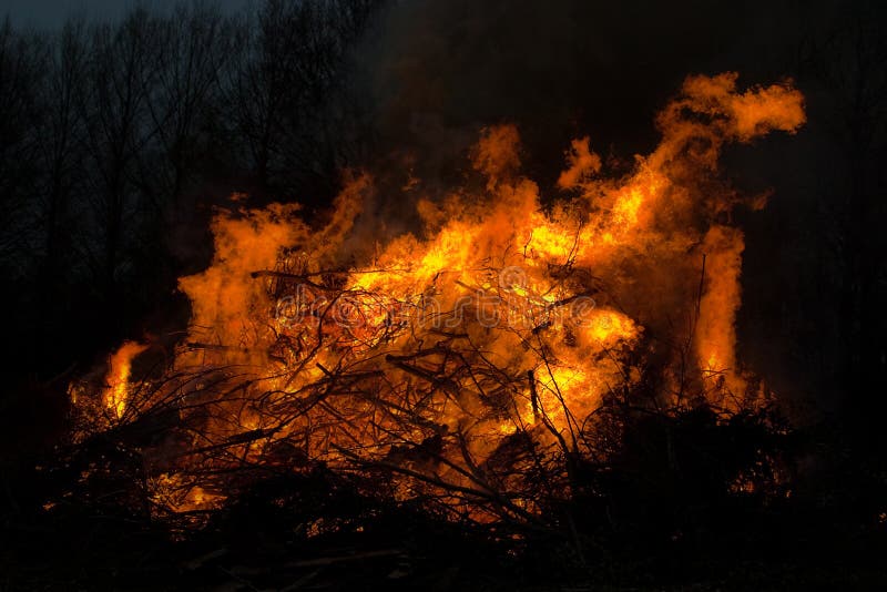 Bonfire stock image. Image of smoke, heat, danger, destruction - 12148741