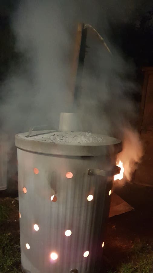 Bonfire stock image. Image of fire, smoke, bonfire - 131072193