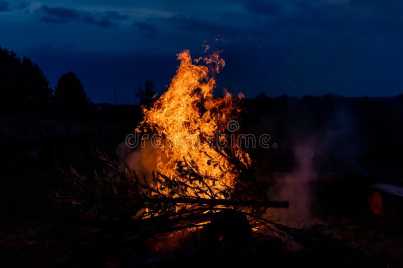 A Bonfire is Burning Outside at Night Stock Image - Image of burn ...