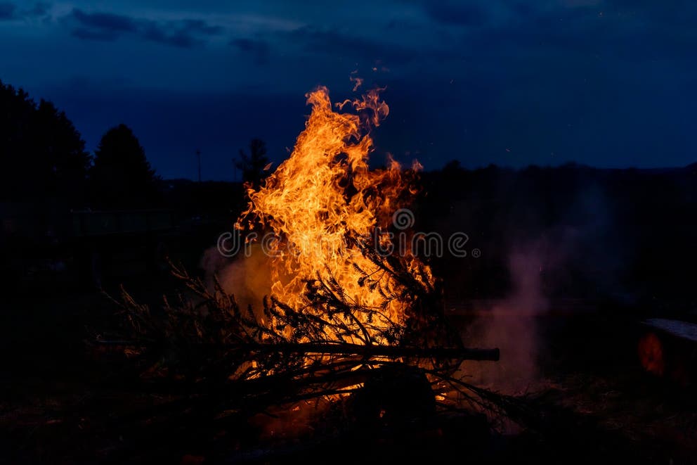 A Bonfire is Burning Outside at Night Stock Image - Image of burn ...