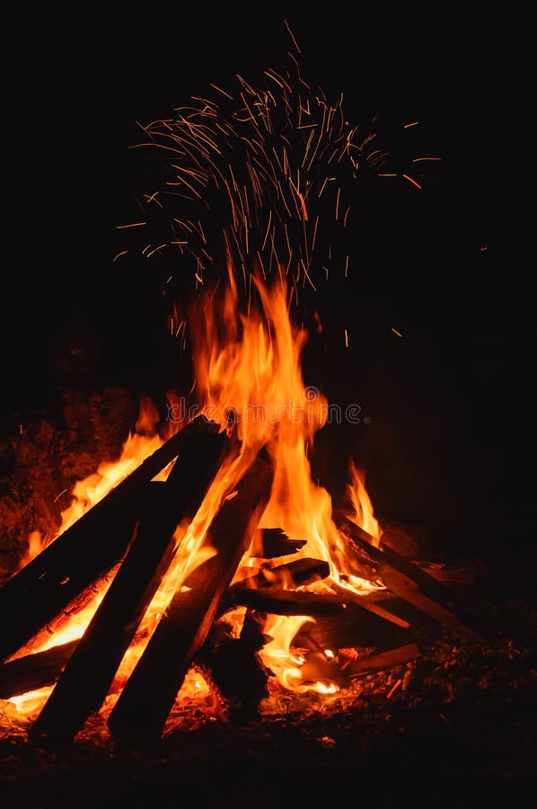 Bonfire stock image. Image of barbecue, light, bonfire - 84433713