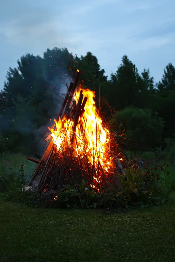 Bonfire flame outdoors stock photo. Image of fireplace - 82888084