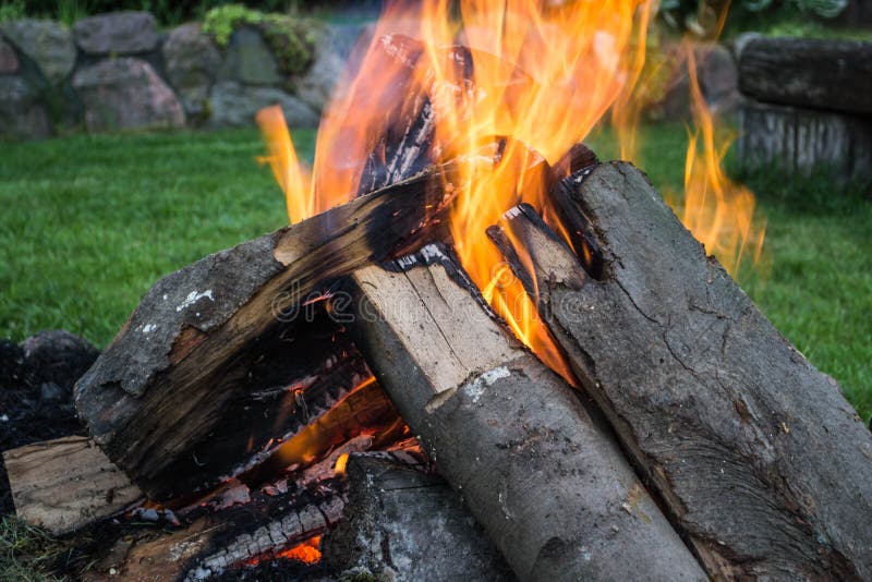 Bonfire in a garden stock image. Image of smoke, bonfire - 73289813