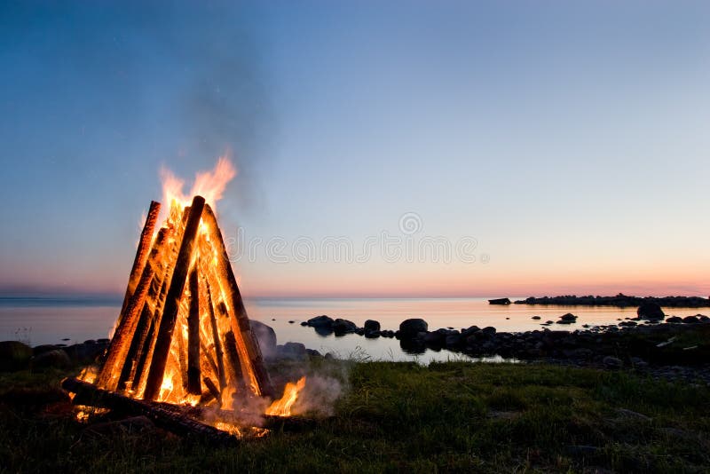Bonfire and sunset sky stock image. Image of heat, bonfire - 10527947
