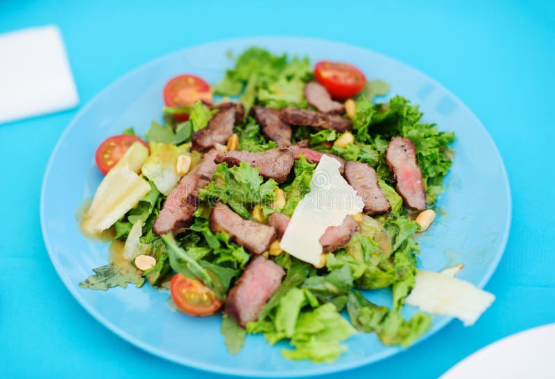 Bonita Comida Servida En El Restaurante Foto de archivo - Imagen de ...