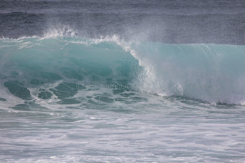 Banzai Pipeline right wave stock photo. Image of aqua - 95648452
