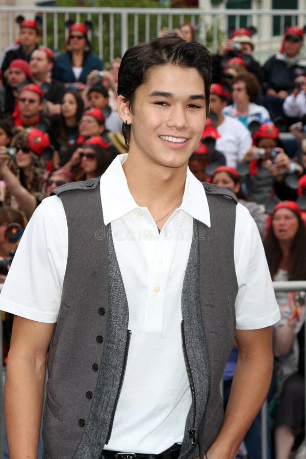 BooBoo Stewart editorial stock photo. Image of arriving - 24604523