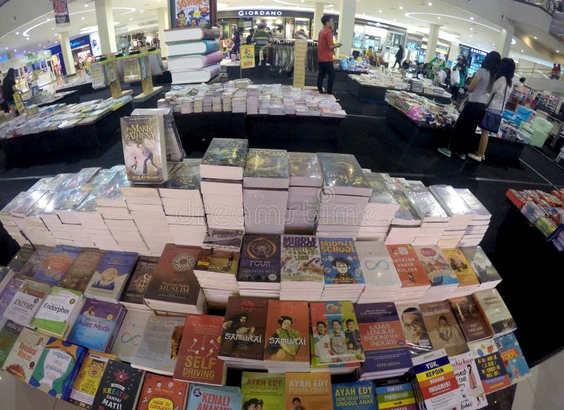 Book bazaar editorial image. Image of java, solo, shopping - 51529815