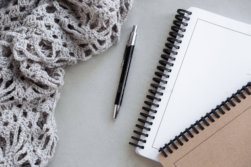 Selective Focus Table : Businessman Hand Write Notebook, Mobile Phone ...