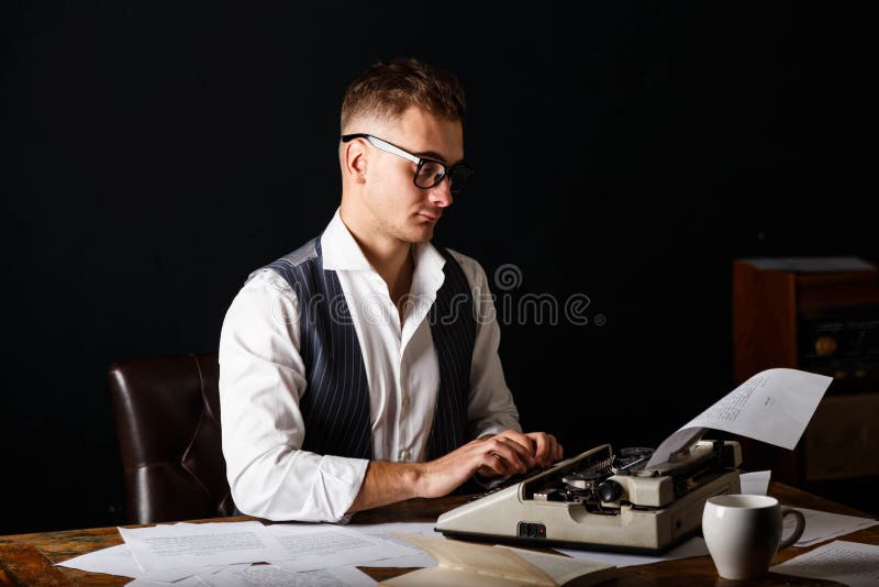 Book Writer Using Typewriter Stock Photo - Image of blank, letter ...