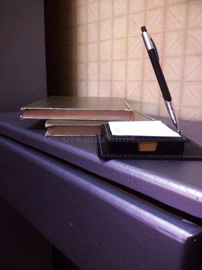 Books, Stylish Pen and Pen Holder Note Paper on Desk. Stock Photo ...