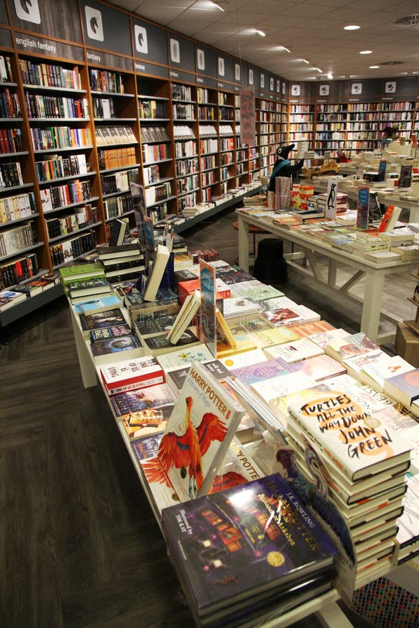 Bookstore books reading editorial photo. Image of books - 103649596