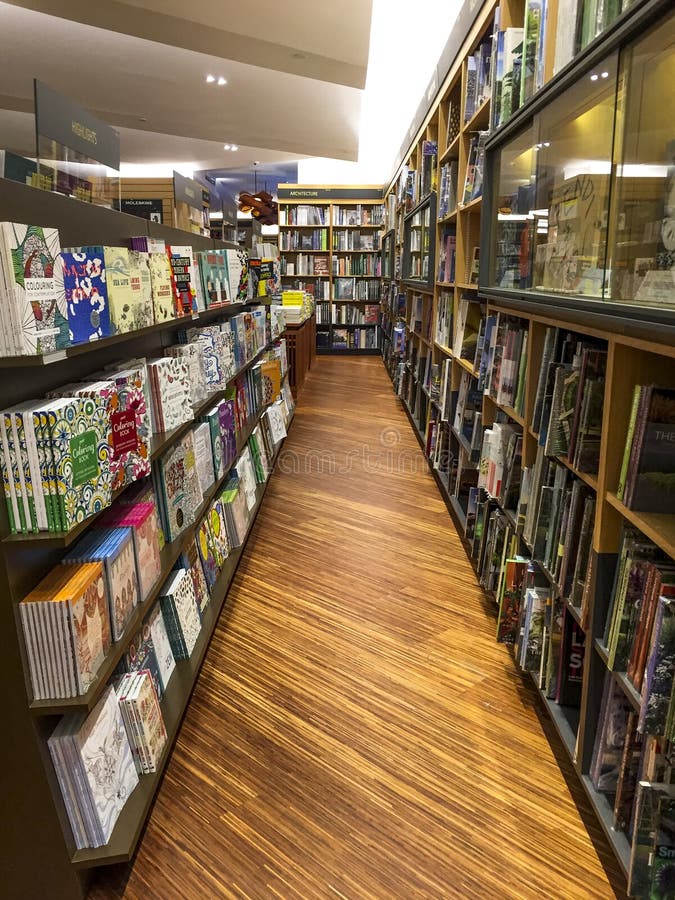 Bookstore editorial photo. Image of literature, novel - 66142191