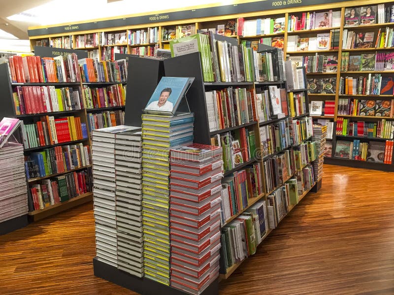 Bookstore editorial stock image. Image of library, shelves - 66142259