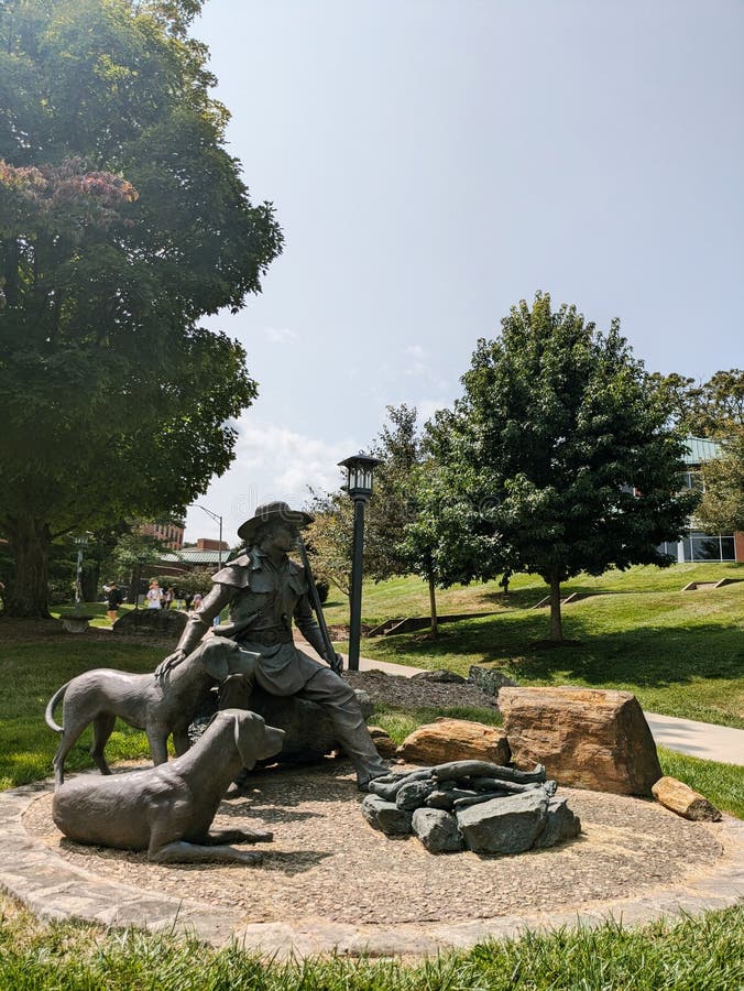 Boone, NC - USA - 09-09-2024: Daniel Boone Statue on the Campus of ...