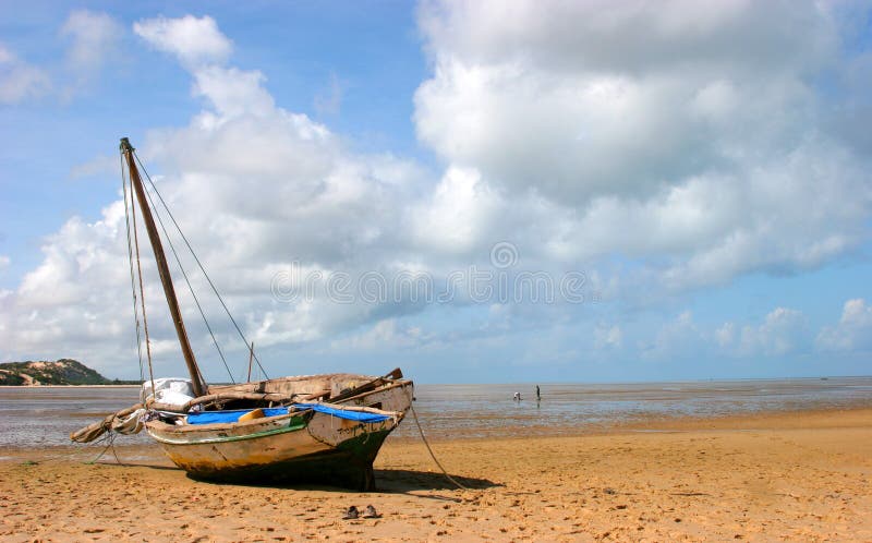 Boot op het strand stock foto. Image of landschap, openlucht - 221298