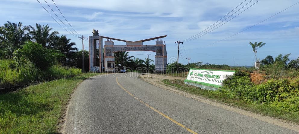 The Border Gate of South Aceh and Subulussalam Districts Editorial ...