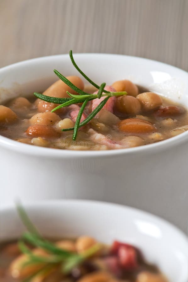 Borlotti Bean and Spelt Soup. Stock Photo - Image of herb, food: 22879128