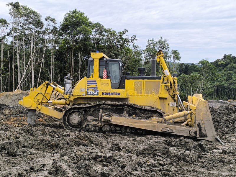Borneo - 22 March 2025 - Heavy Equipment Dozer Type 375 Editorial Photo ...