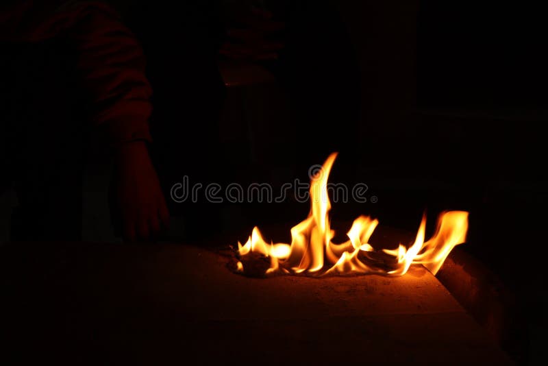 Bornfire Flame Heat Fire Dark Winters Night Light Cold Copy Space Stock ...