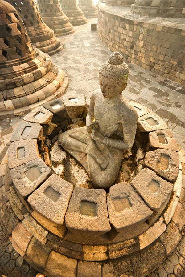 Borobudur Tempel, Yogyakarta, Java, Indonesien. Stockfoto - Bild von ...