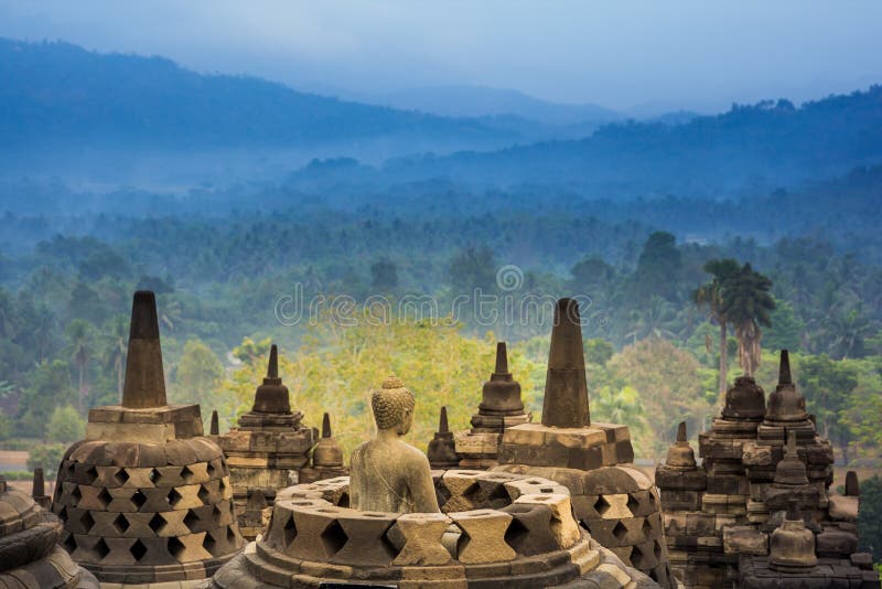 Borobudur Tempel, Yogyakarta, Java, Indonesien Stockfoto - Bild von ...