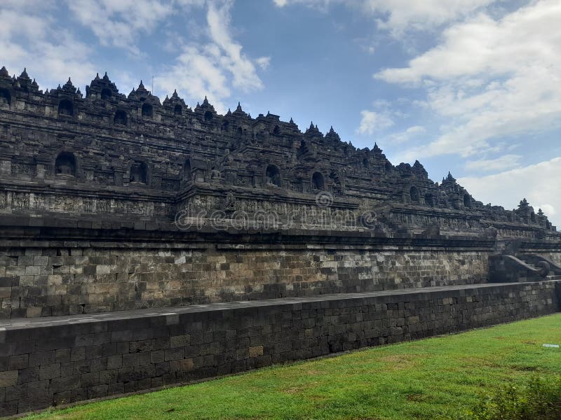 Borobudur Temple Architecture Stock Image - Image of orobudur, details ...