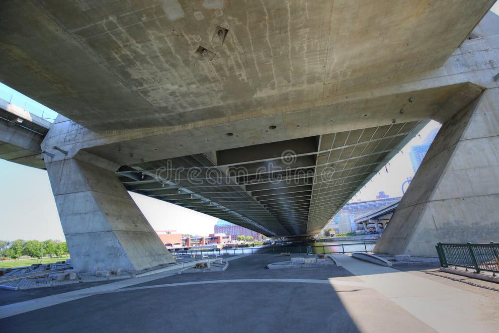 Boston, Zakim Bunker Hill Memorial Bridge Stock Image - Image of water ...