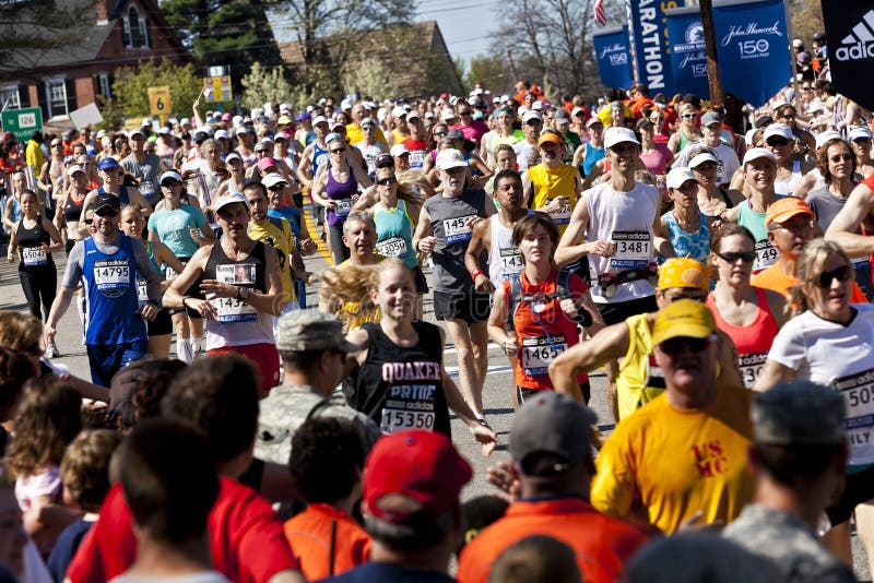Boston Marathon 2015 editorial photography. Image of hopkinton - 57072707