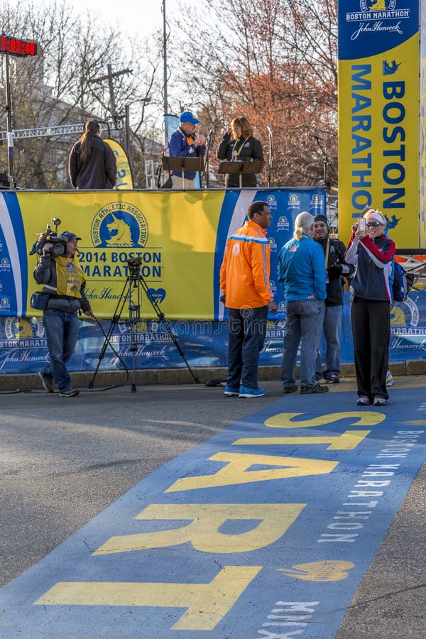 Boston Marathon 2014 editorial photo. Image of race, marathon - 40196366