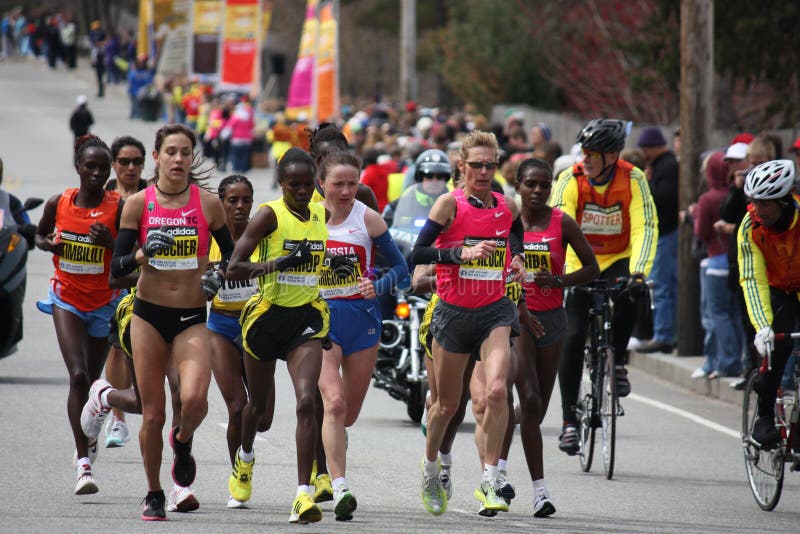 Boston Marathon Womes Elite Editorial Image - Image of colleen, habtamu ...