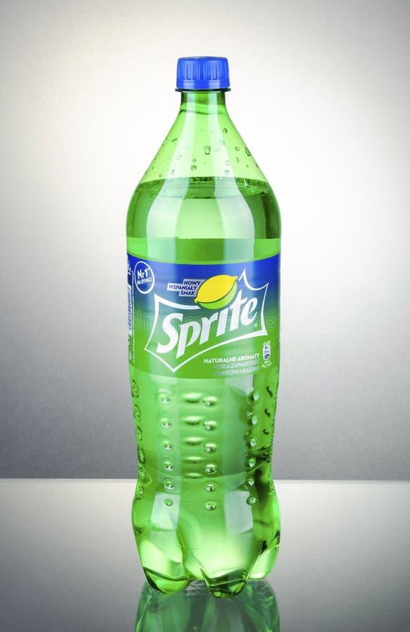 Botella De Bebida De Sprite En Fondo De La Pendiente Fotografía ...