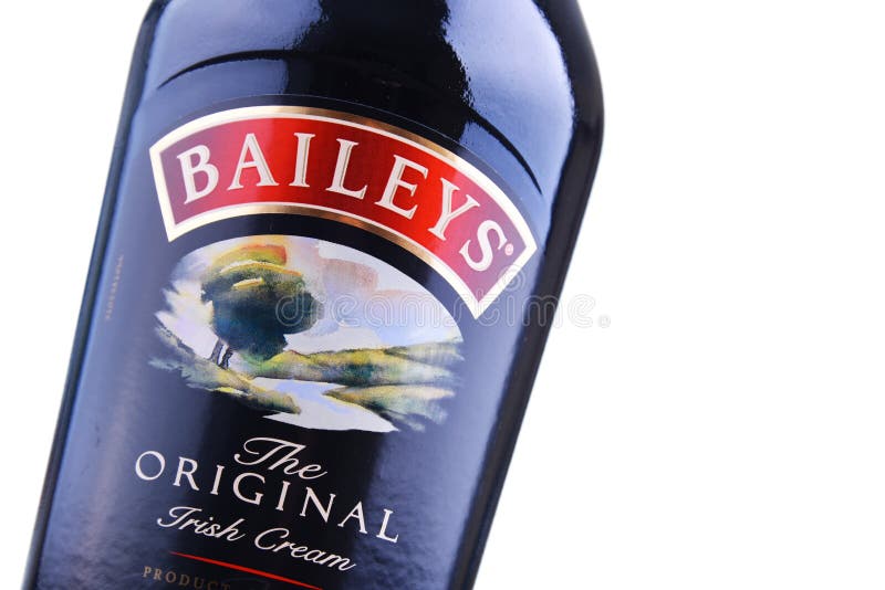 Botella De Crema Irlandesa Original De Baileys Foto editorial - Imagen ...