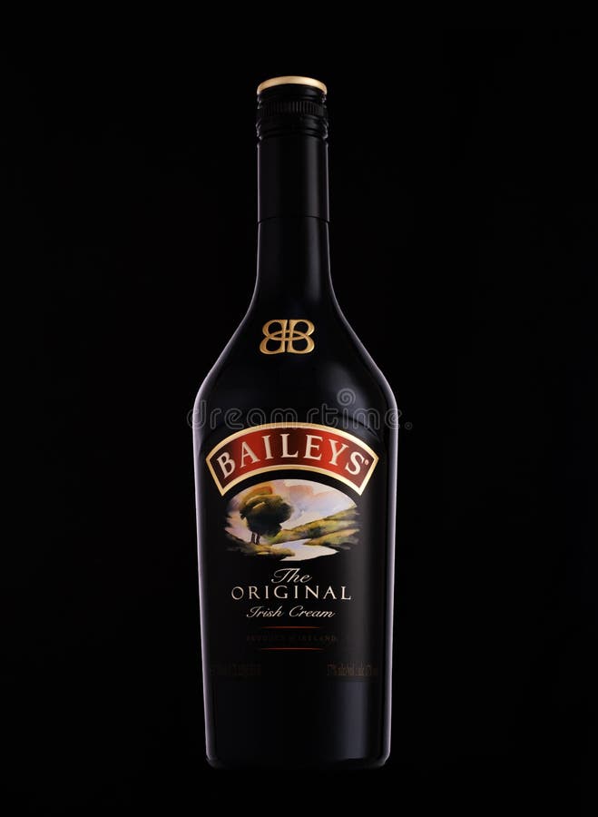Botella De Crema Irlandesa Original De Baileys Foto editorial - Imagen ...