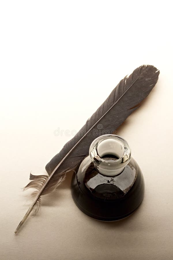Botella De La Pluma Y De Tinta Foto de archivo - Imagen de plomo ...