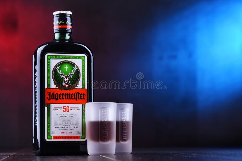Botella De Licor Herbario De Jagermeister Fotografía editorial - Imagen ...