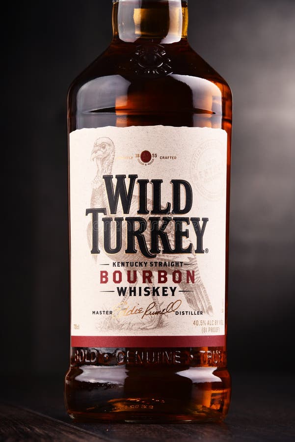 Botella De Pavo Silvestre Kentucky Whisky Bourbon Recto Foto editorial - Imagen de susurro ...