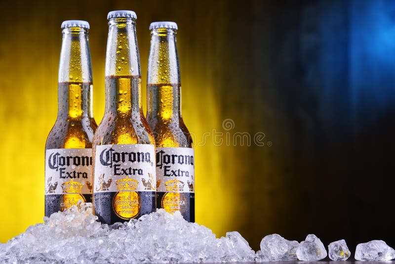 Botellas De Cerveza Corona Extra Fotografía editorial - Imagen de ...