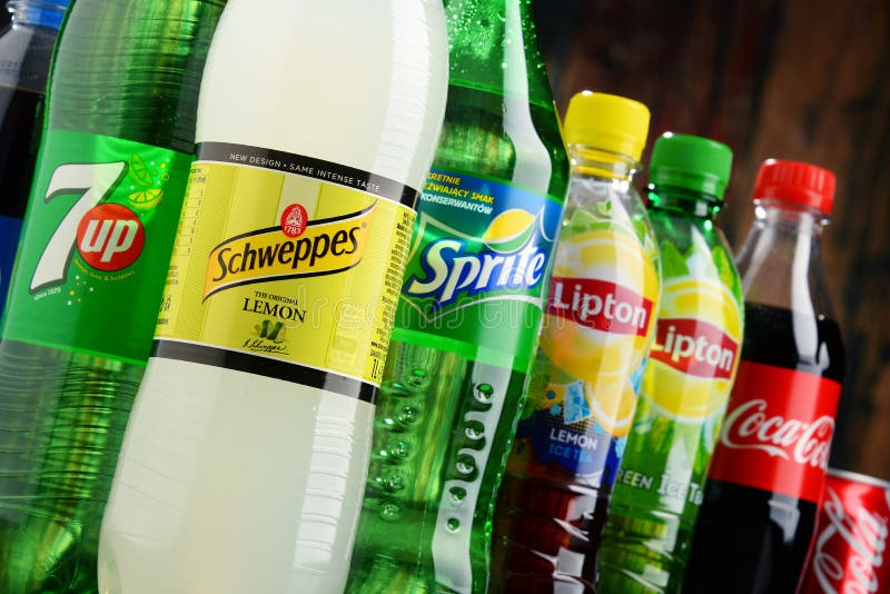 Botellas De Refrescos Globales Clasificados Imagen de archivo editorial ...