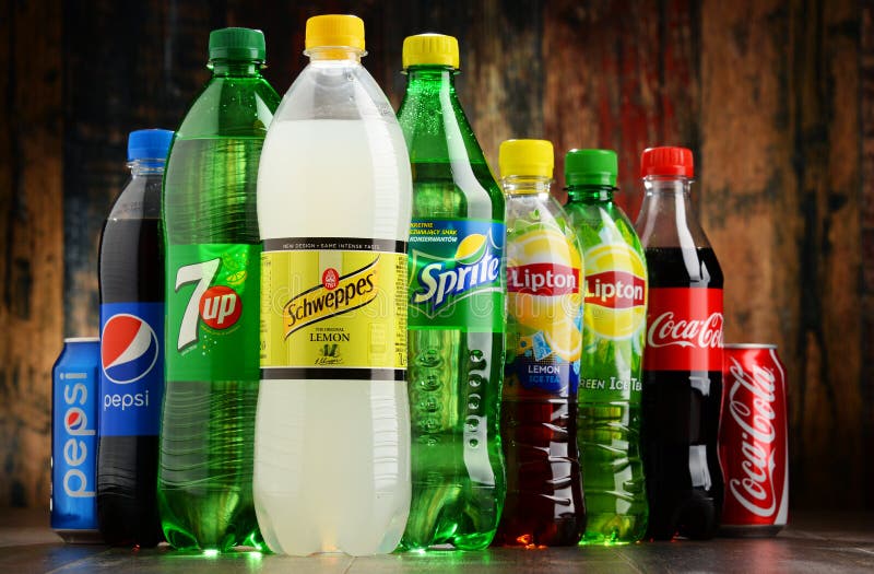 Botellas De Refrescos Globales Clasificados Foto editorial - Imagen de ...