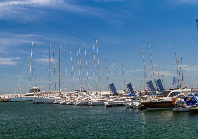 Boten bij ligplaats redactionele foto. Image of marine - 61189881