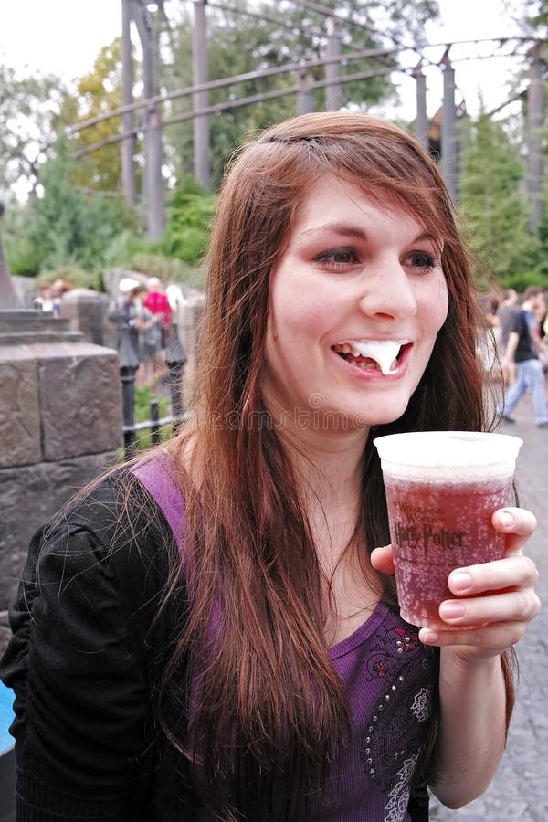 Boter Bier Met Harry Potter in De Universele Studio's Redactionele ...